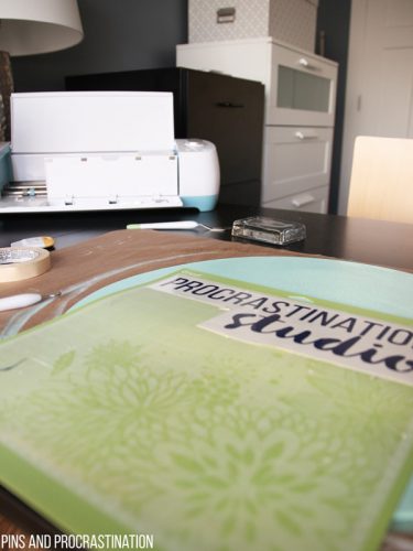 Easy DIY Sign Lettering: Cricut Project - Pins and Procrastination